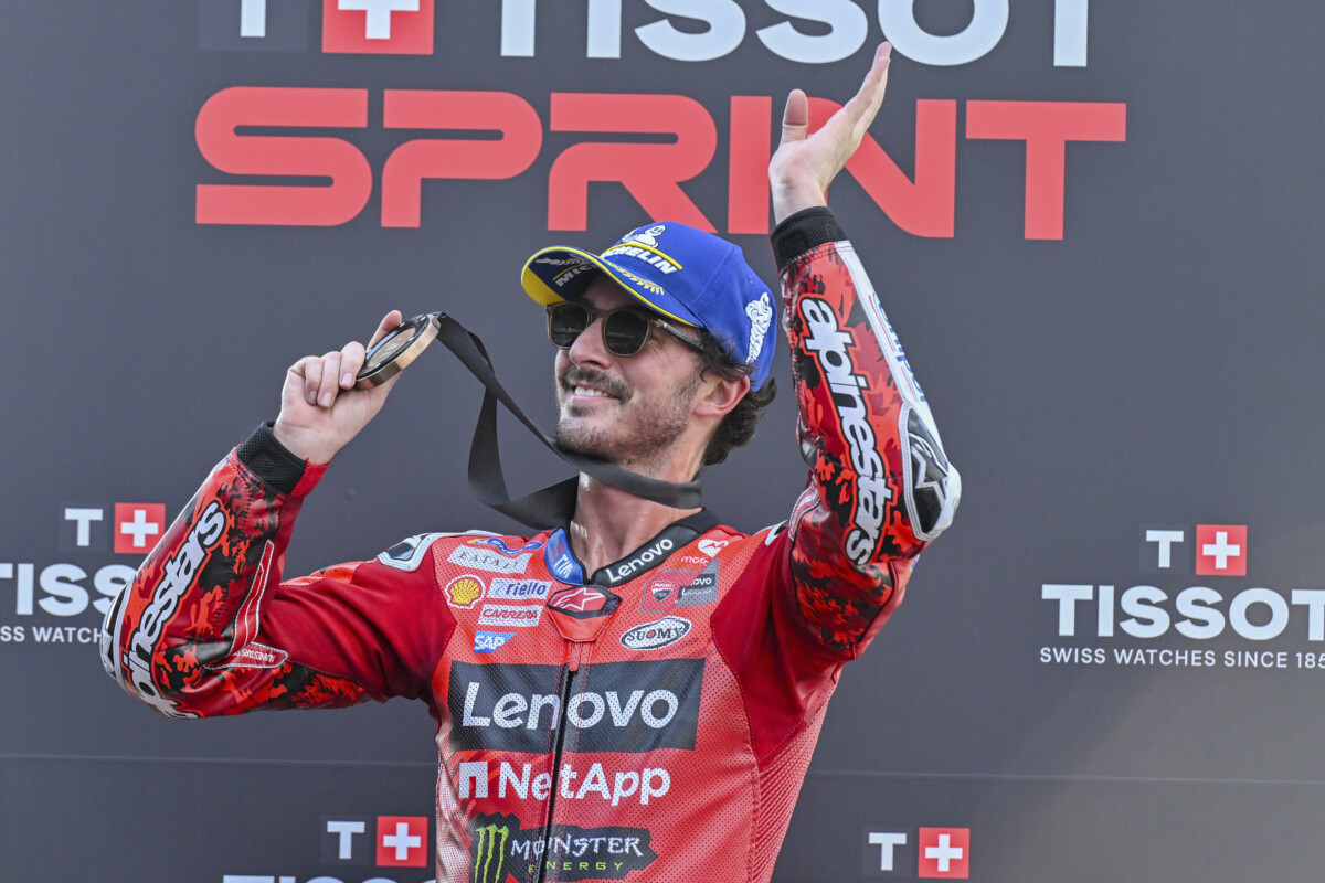 MotoGP, Bagnaia : « Marquez et moi sommes en lice pour le titre, je ne pense pas qu'ils vont se ...